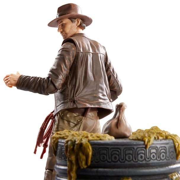 Indiana Jones Temple Escape Action Figure By Hasbro – Raiders Of The ...